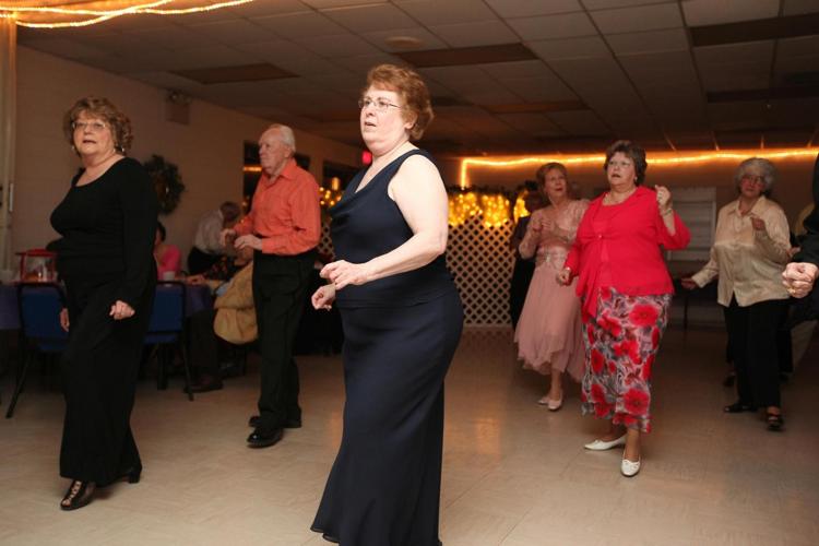 Gallery: Senior Spring Prom Dance | Photos News | herald-dispatch.com