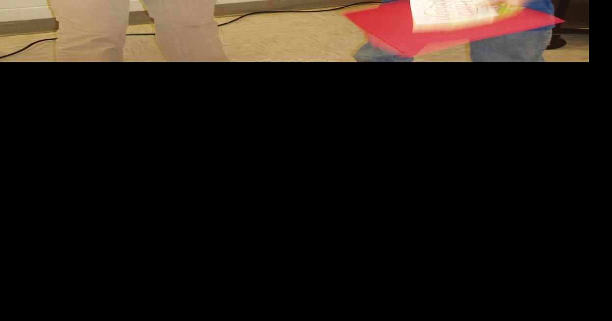 Symmes Valley Elementary School students work on character building ...