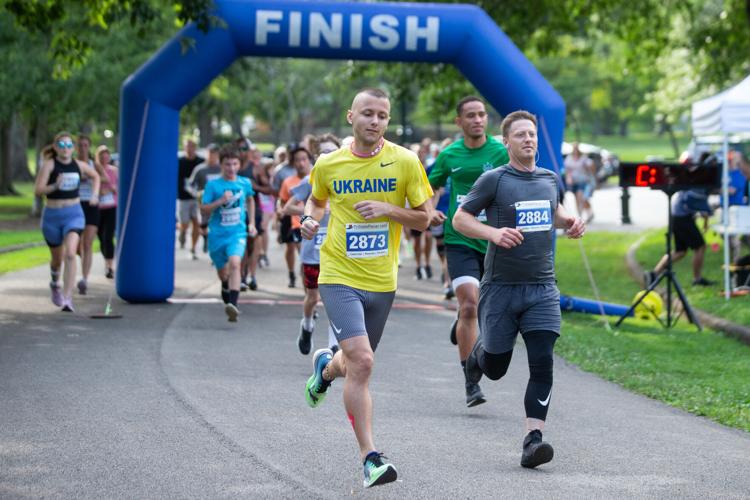 Photos: Sunflower Seeds Inc. conducts 5K to benefit Ukrainian refugees ...