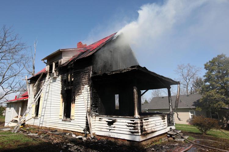 Gallery: Fire on Locust Street | Photos News | herald-dispatch.com