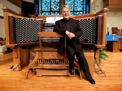 Rodney Barbour to perform 'Caroling! Caroling!' in Hurricane | Putnam ...