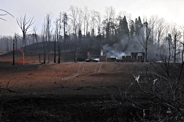 Gallery: Gas line explosion in Sissonville, W.Va. | Photos News ...