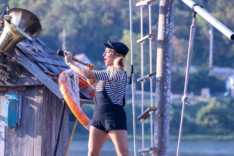 Photos: Flotsam River Circus performs in Huntington | Photos News ...