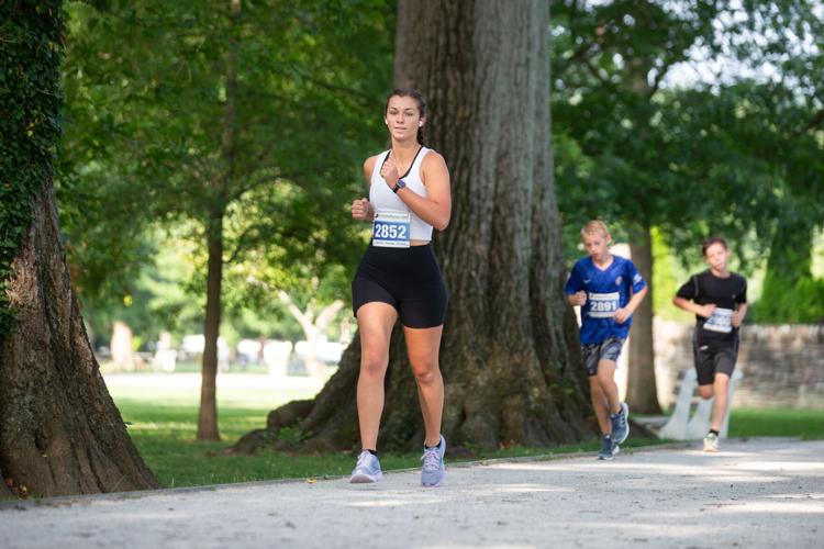 Photos: Sunflower Seeds Inc. conducts 5K to benefit Ukrainian refugees ...