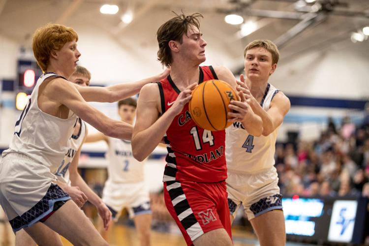 'Red' wins on Valentine's Day: Schmidt nets 33 as Knights take down SV ...