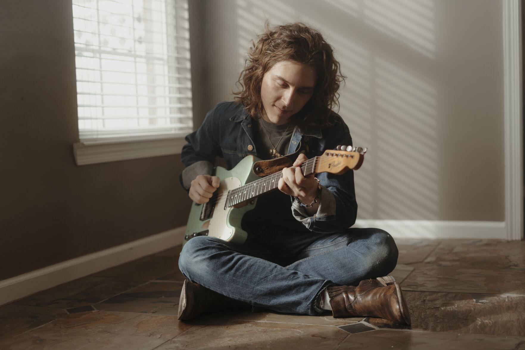 Young Nashville guitar whiz Daniel Donato brings band to The Loud ...