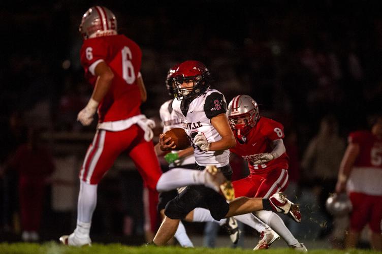 Prep football: Sissonville climbs to fourth win, knocking off Poca ...