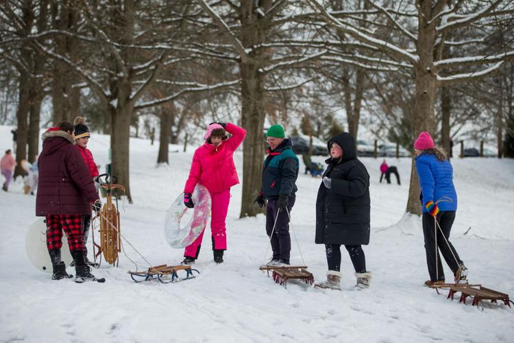 Photos: People spend the afternoon out in the snow at Ritter Park ...