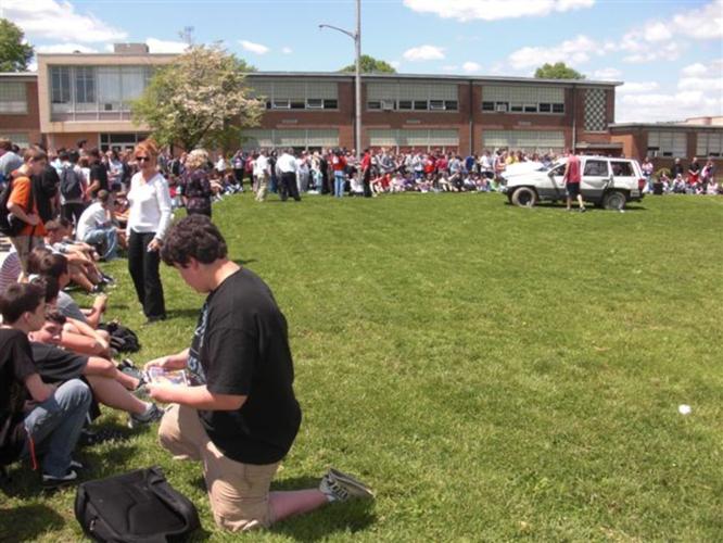 Mock crash raises awareness | Ohio News | herald-dispatch.com