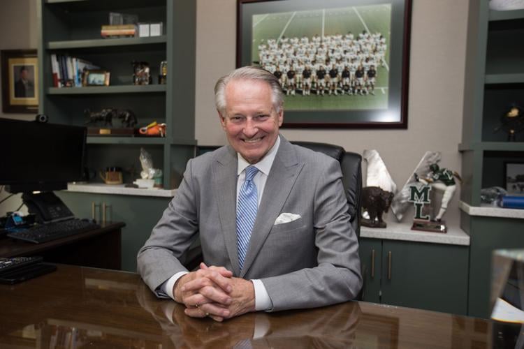 'My Camelot:' After 12 years, Williams ends run as mayor of Huntington ...