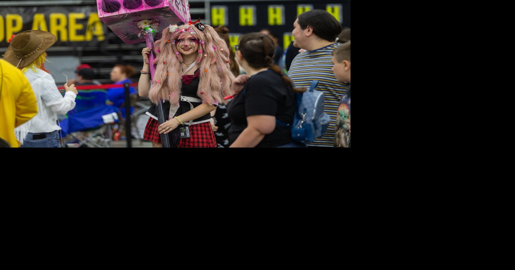 Pop culture fans trek to Huntington for Comic Con weekend | News ...