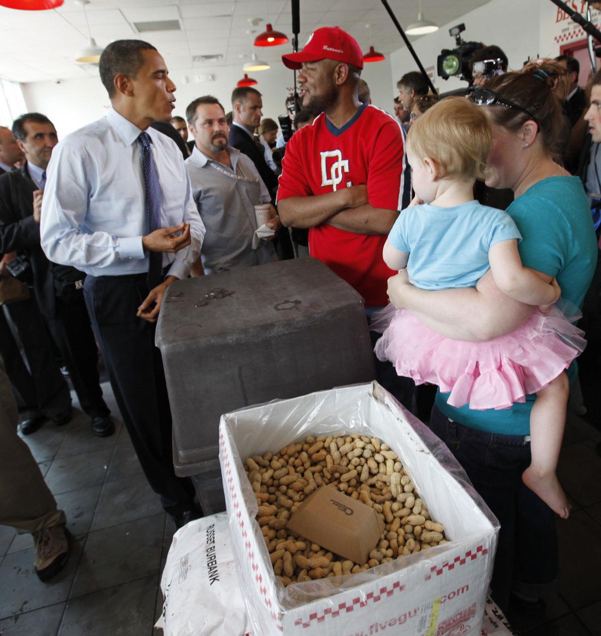 Gallery: Obama goes to Five Guys | News | herald-dispatch.com