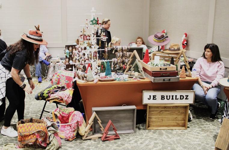 West Teays Elementary PTO Christmas Craft Fair takes place at Valley ...