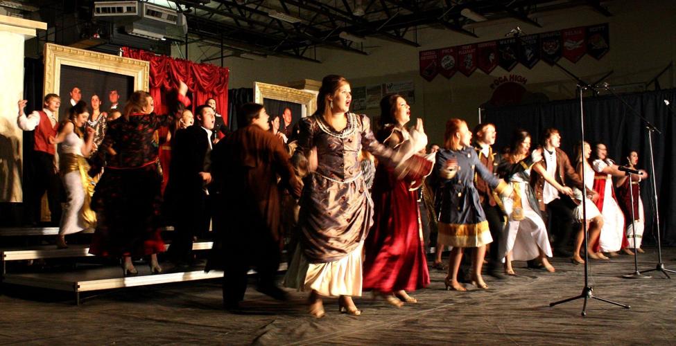 Poca show choir hosts competition | Putnam News | herald-dispatch.com