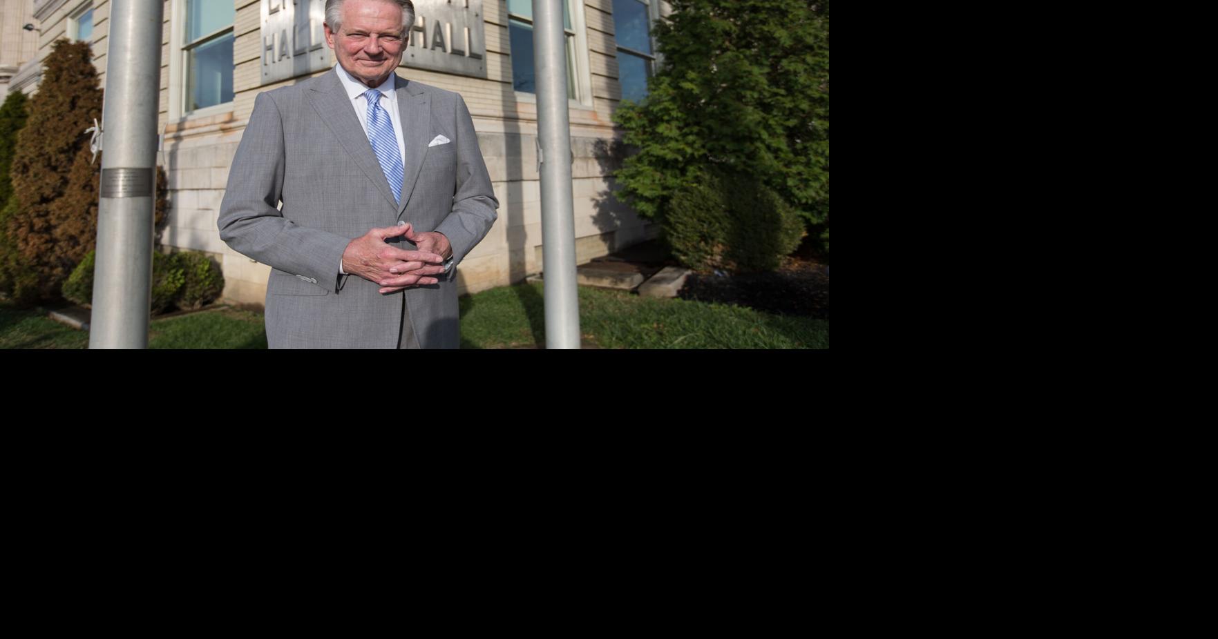 'My Camelot:' After 12 years, Williams ends run as mayor of Huntington ...