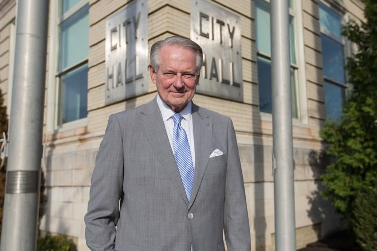 'My Camelot:' After 12 years, Williams ends run as mayor of Huntington ...