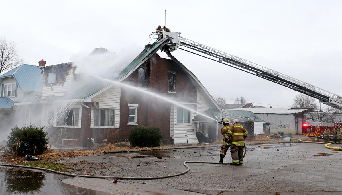 Photos: House fire in West Huntington | Multimedia | herald-dispatch.com