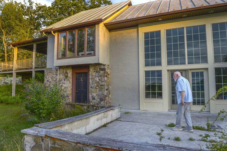 Acclaimed Hardy County artist subject of new documentary | News ...