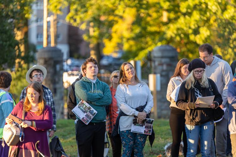 Photos: Guests take 'Secrets of Spring Hill' guided walking tour ...