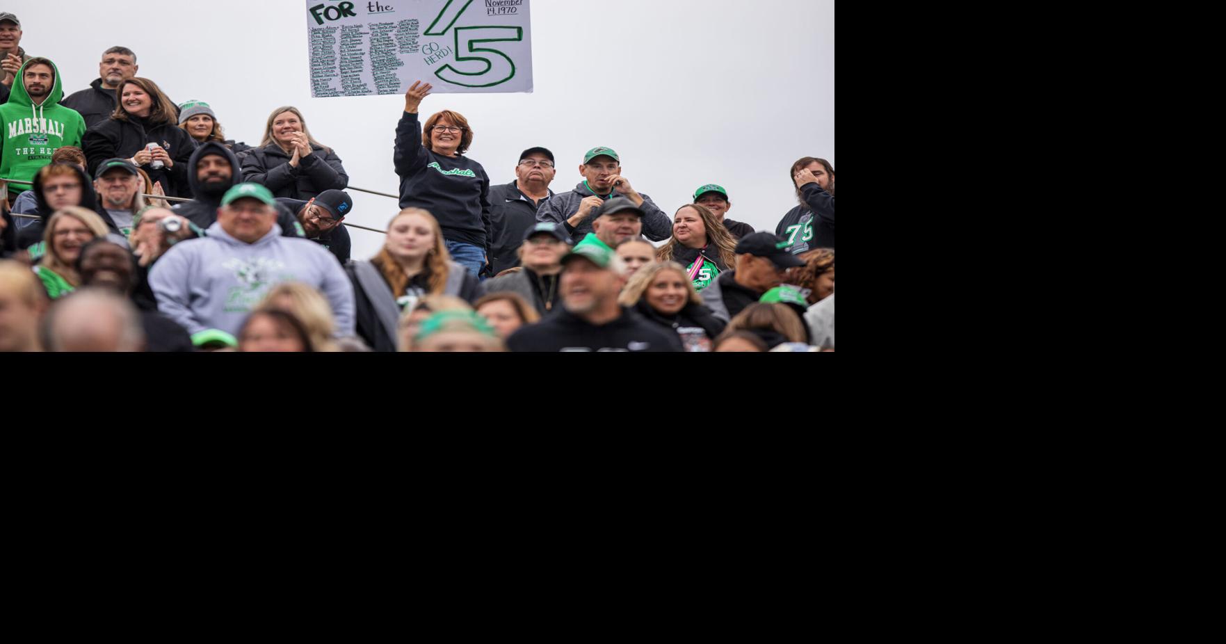Fans honor those lost in Marshall plane crash, celebrate team's victory ...