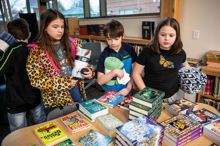 Highlawn Elementary hosts annual Snuggle and Read event | News | herald ...