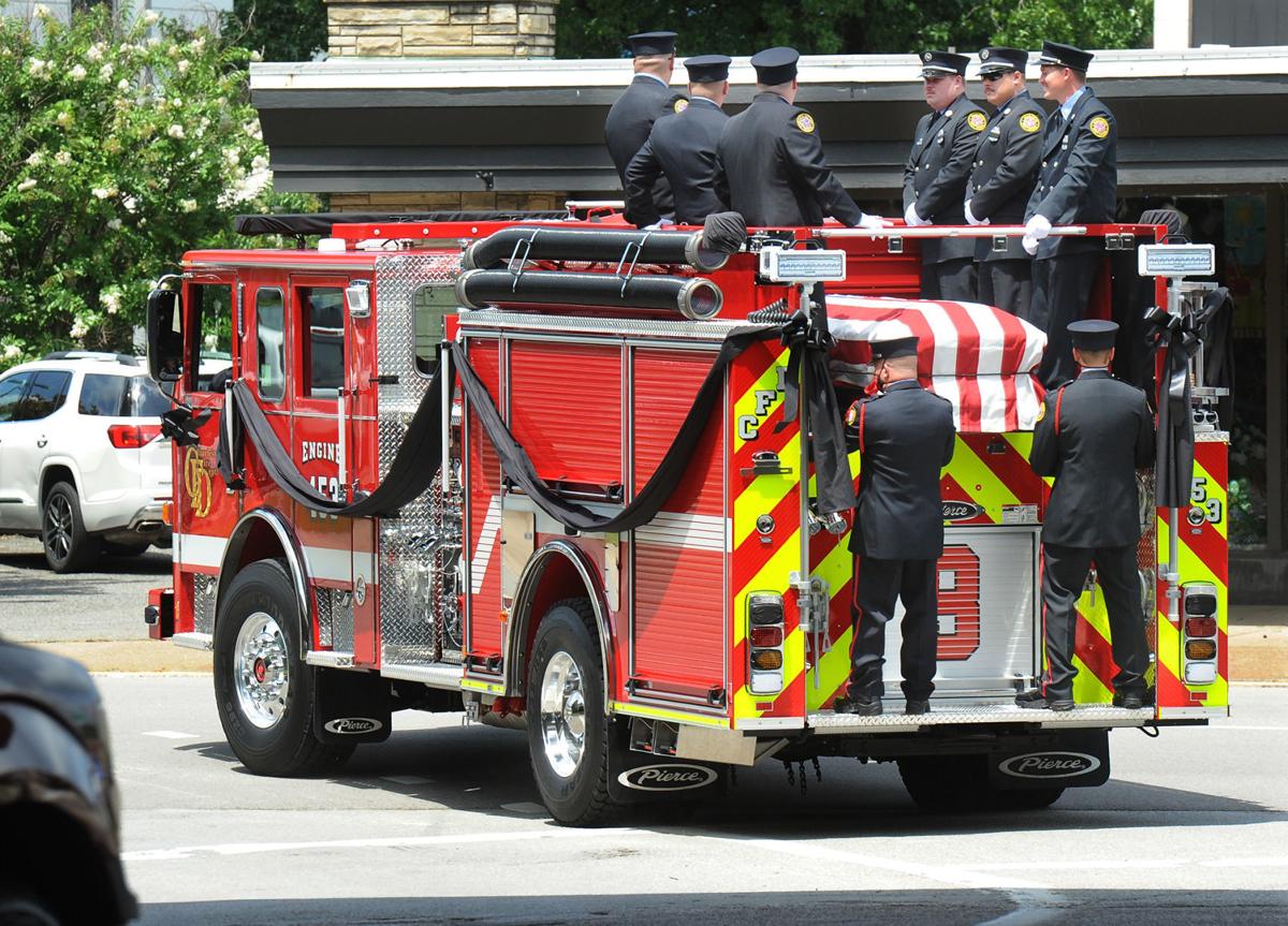 Charleston honors fallen firefighter | News | herald-dispatch.com