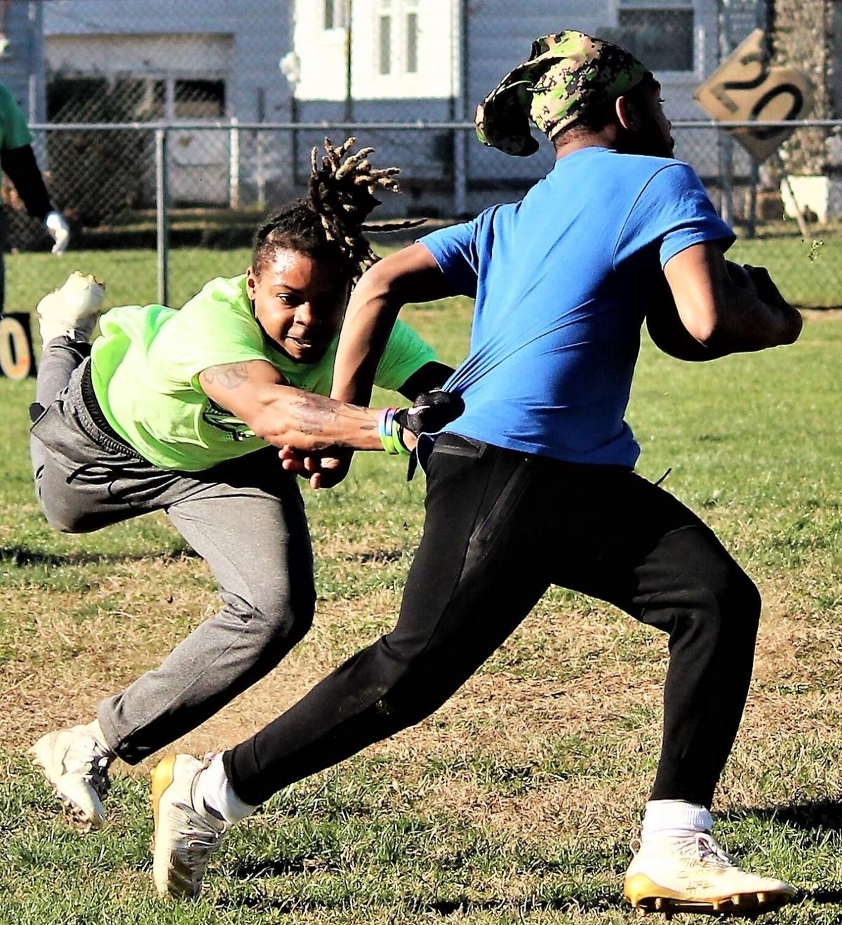 Great game weather for 74th Dunbar Commode Bowl | Putnam News | herald ...