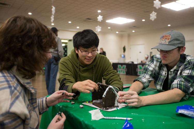 Herd Holiday spreads joy of the season at Marshall | News | herald ...