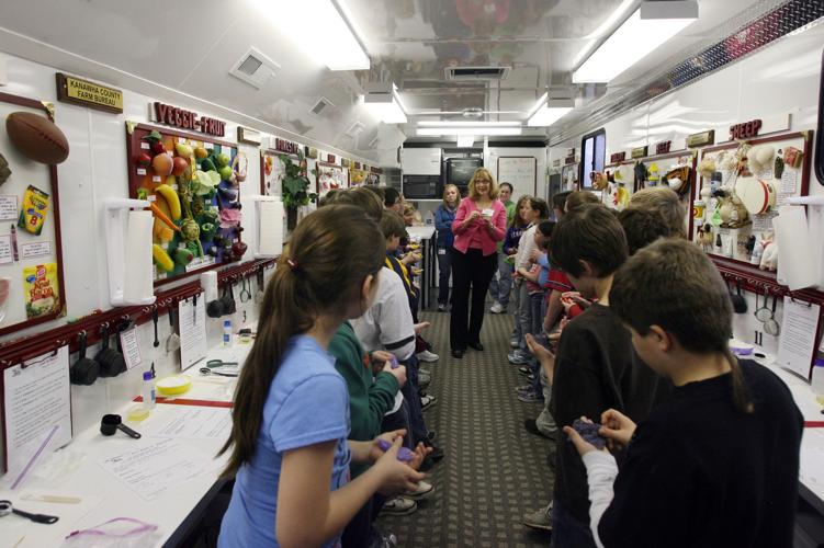 Mobile ag lab brings farms to the classroom | News | herald-dispatch.com