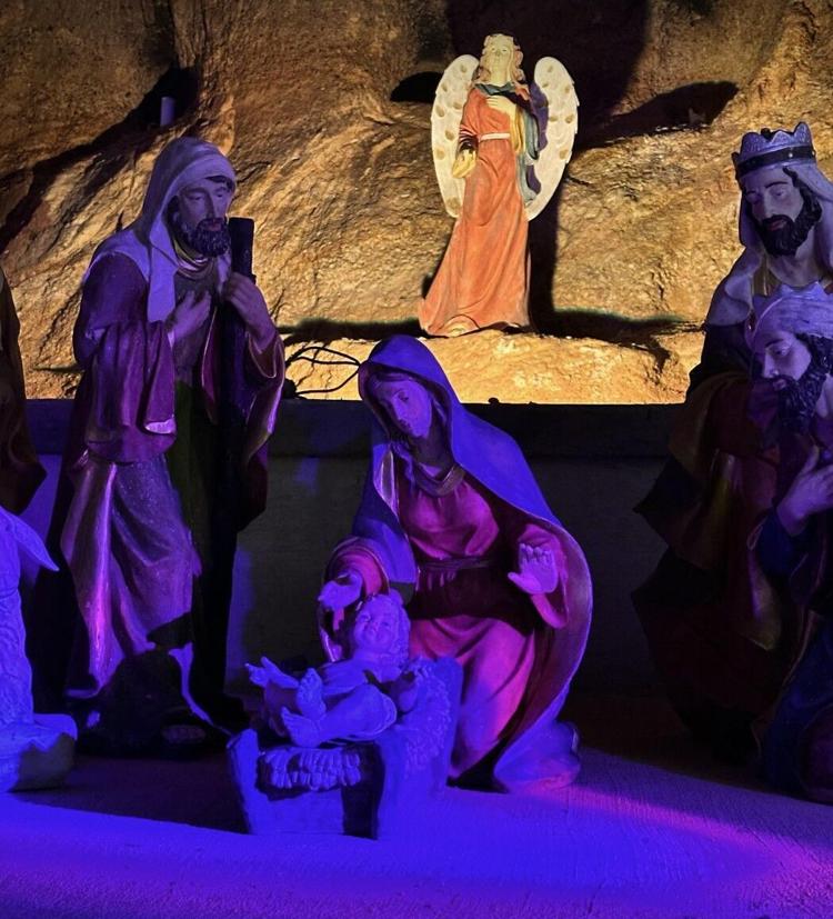 Christmas Caves open in Minford for 10th season | Ohio News | herald ...