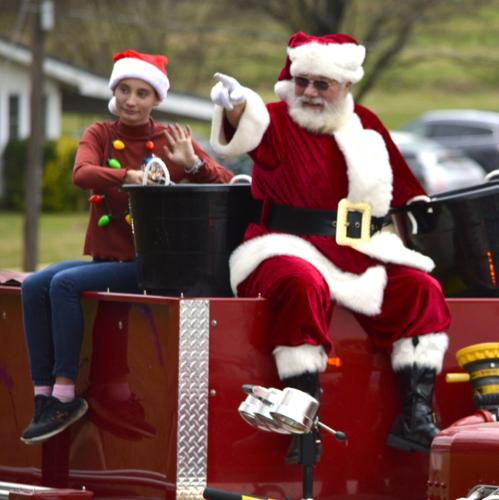 Cowan parade represents ‘The Sweetness of Christmas!’ | Local News ...