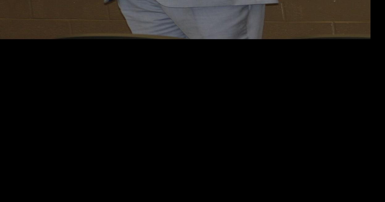 Holman not seeking contract extension | Local News | heraldchronicle.com