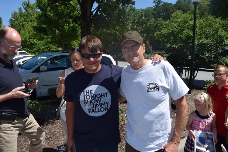 Dylan Novak delivers gospel, Bibles to celebrities he meets