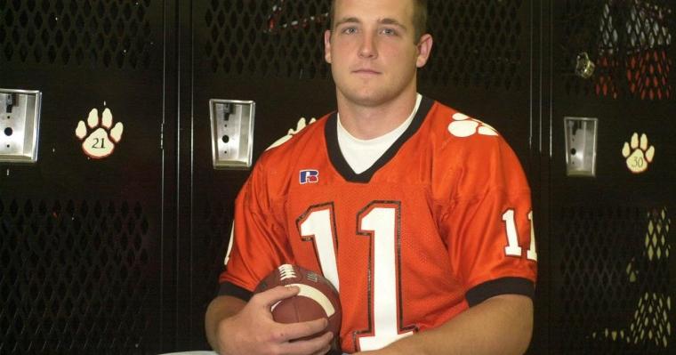 Former Virginia football star Heath Miller trying coaching