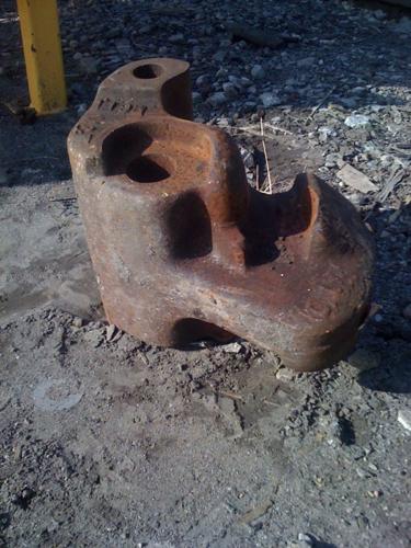 Coupling pins, knuckle taken from train