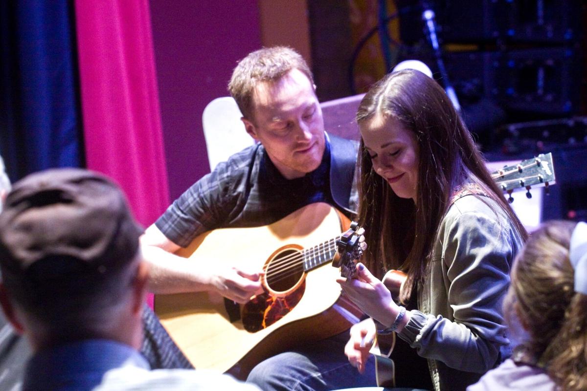 SHORT TAKES | Sierra Hull and Justin Moses bring their bluegrass ...