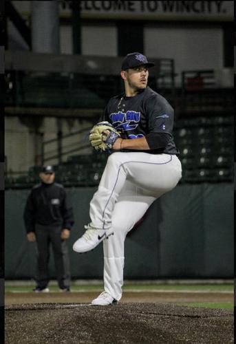 LOCALS IN THE PROS NOTES: Hunter Stratton (Sullivan East) faces long ...