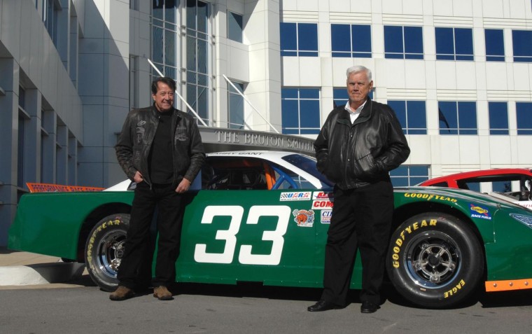NASCAR Legends Feel Teams Could Benefit From A More Streamlined Approach