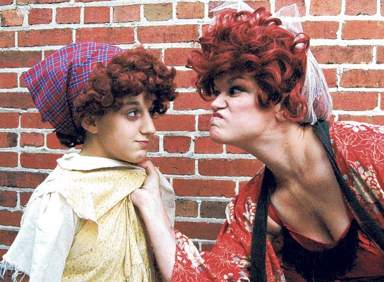 Sun and Stars Come Out in Theatre Bristol's 'Annie'