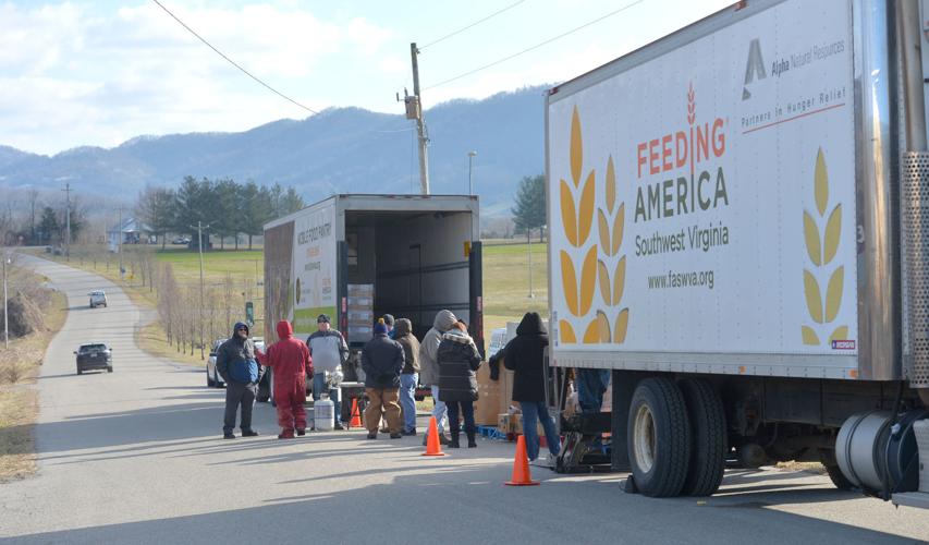 Community rallies to feed workers at Lee prison