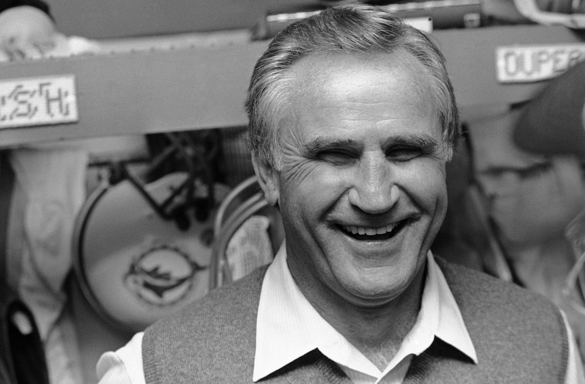 Hall of Famer Don Shula's legendary career might've had an Emory ...