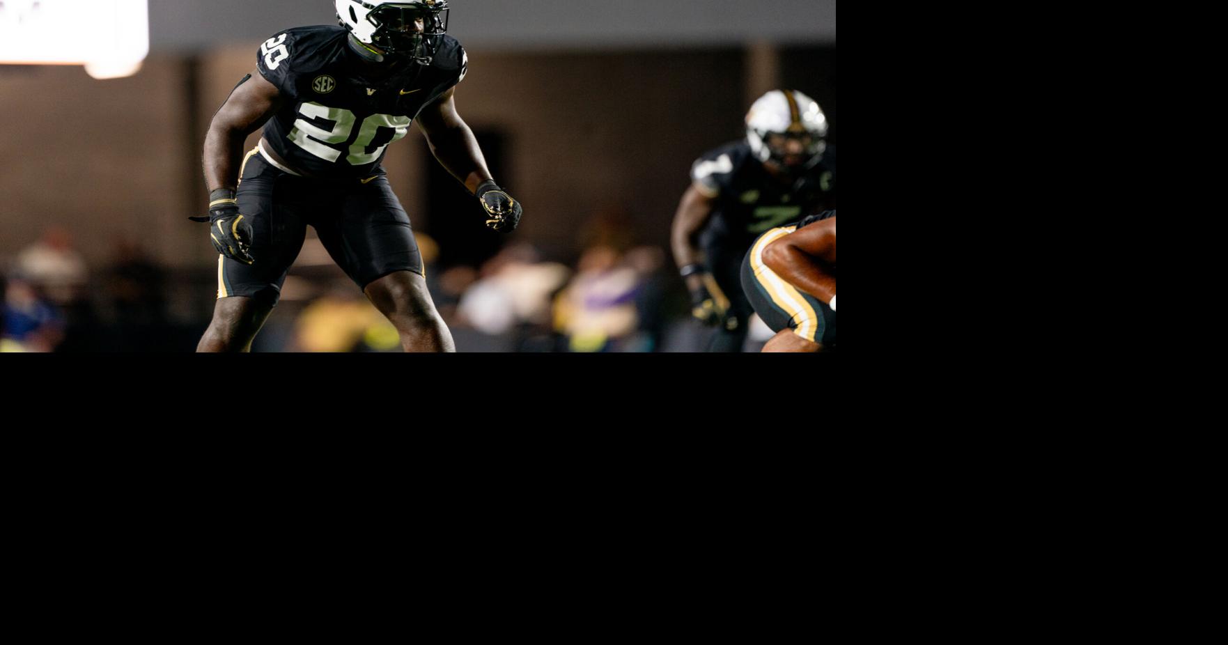 COLLEGE FOOTBALL: Vandy's Prince Kollie (David Crockett) took part in ...