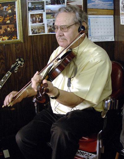 Bristol’s legendary ‘fiddlin’ barber’ Gene Boyd dies at age of 88