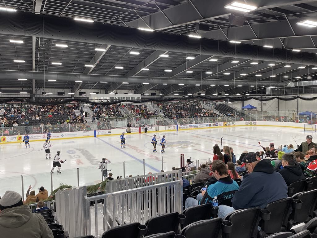 PRO HOCKEY: Blue Ridge Bobcats emerge as a hit among fans in Wytheville area in second season in ...