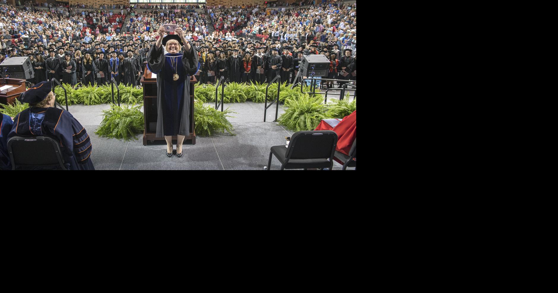 University of Virginia's College at Wise graduates 270 at 2017 commencement