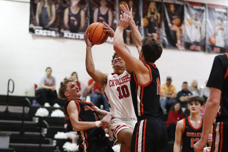 Zac Cornett makes key plays as Holston downs Honaker in Hogo