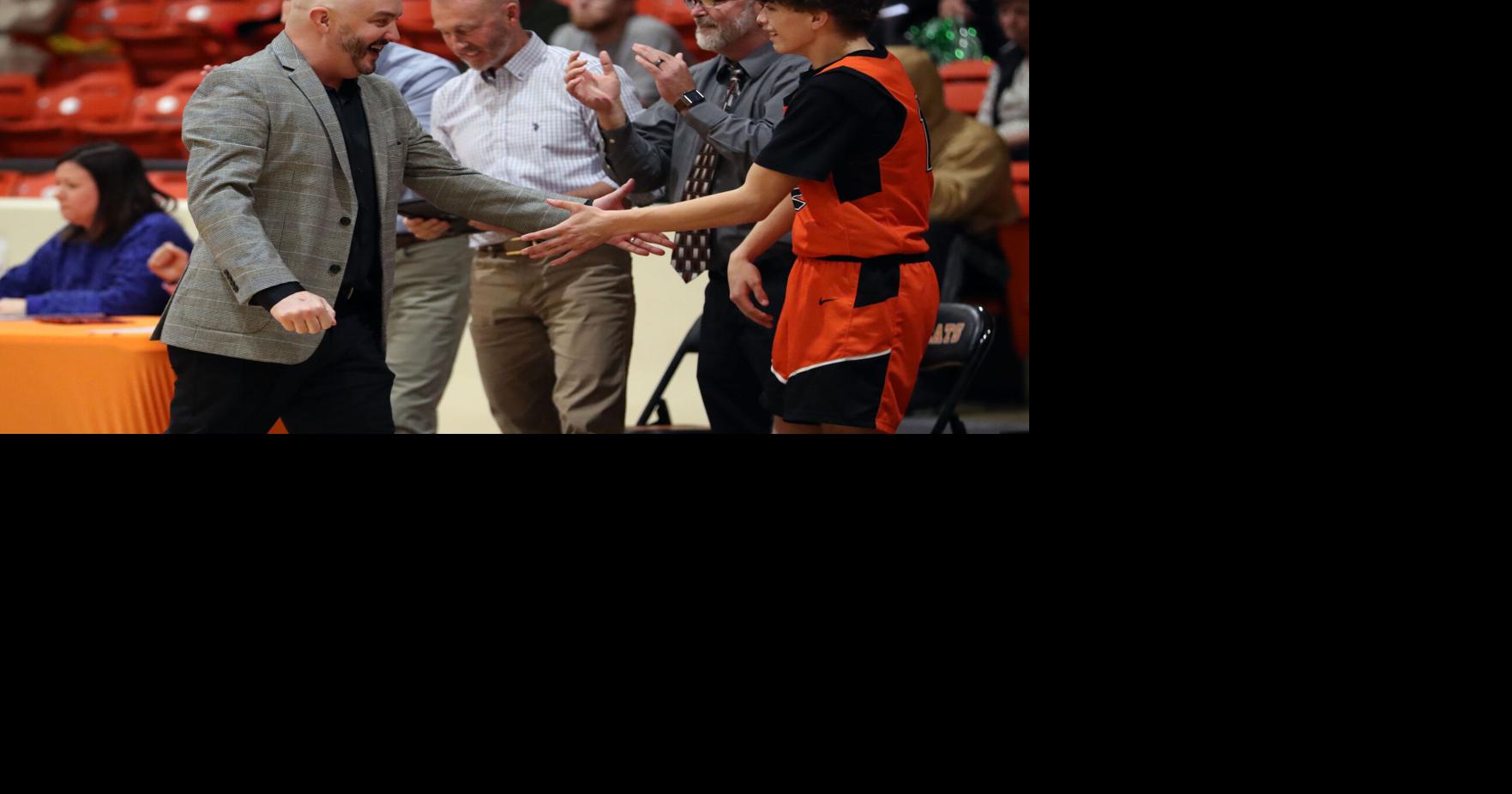 REGION 1D BOYS BASKETBALL: Senior Will Goodwin comes up big for ...