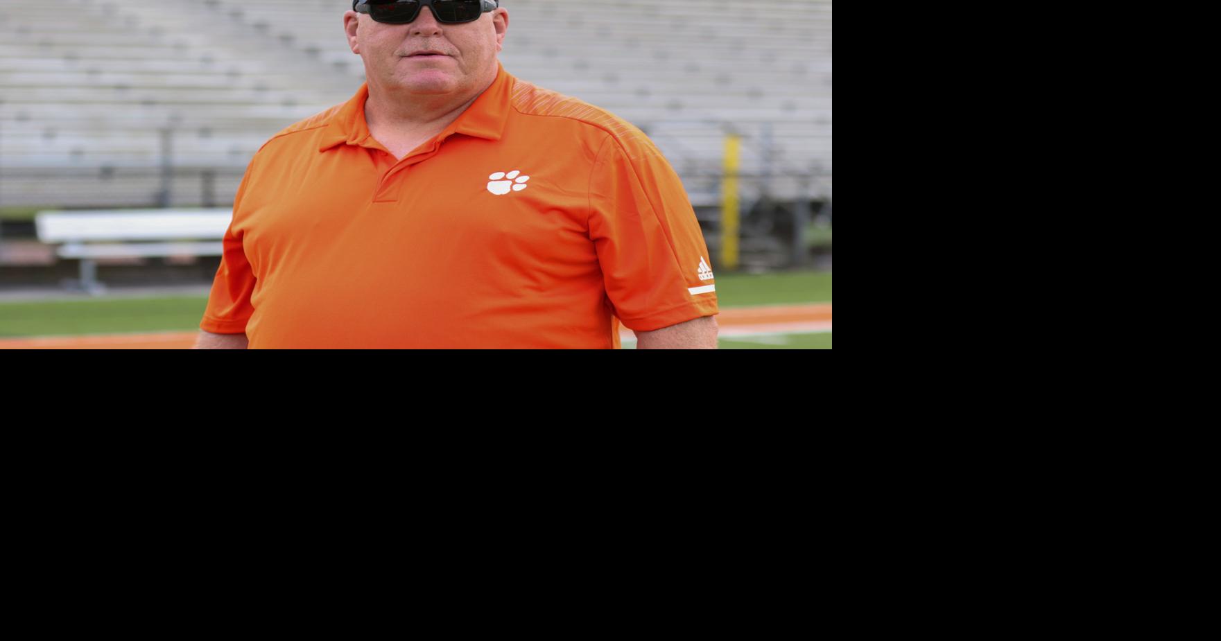 PREP FOOTBALL: Honaker coach Doug Hubbard goes against Hurley's Austin ...