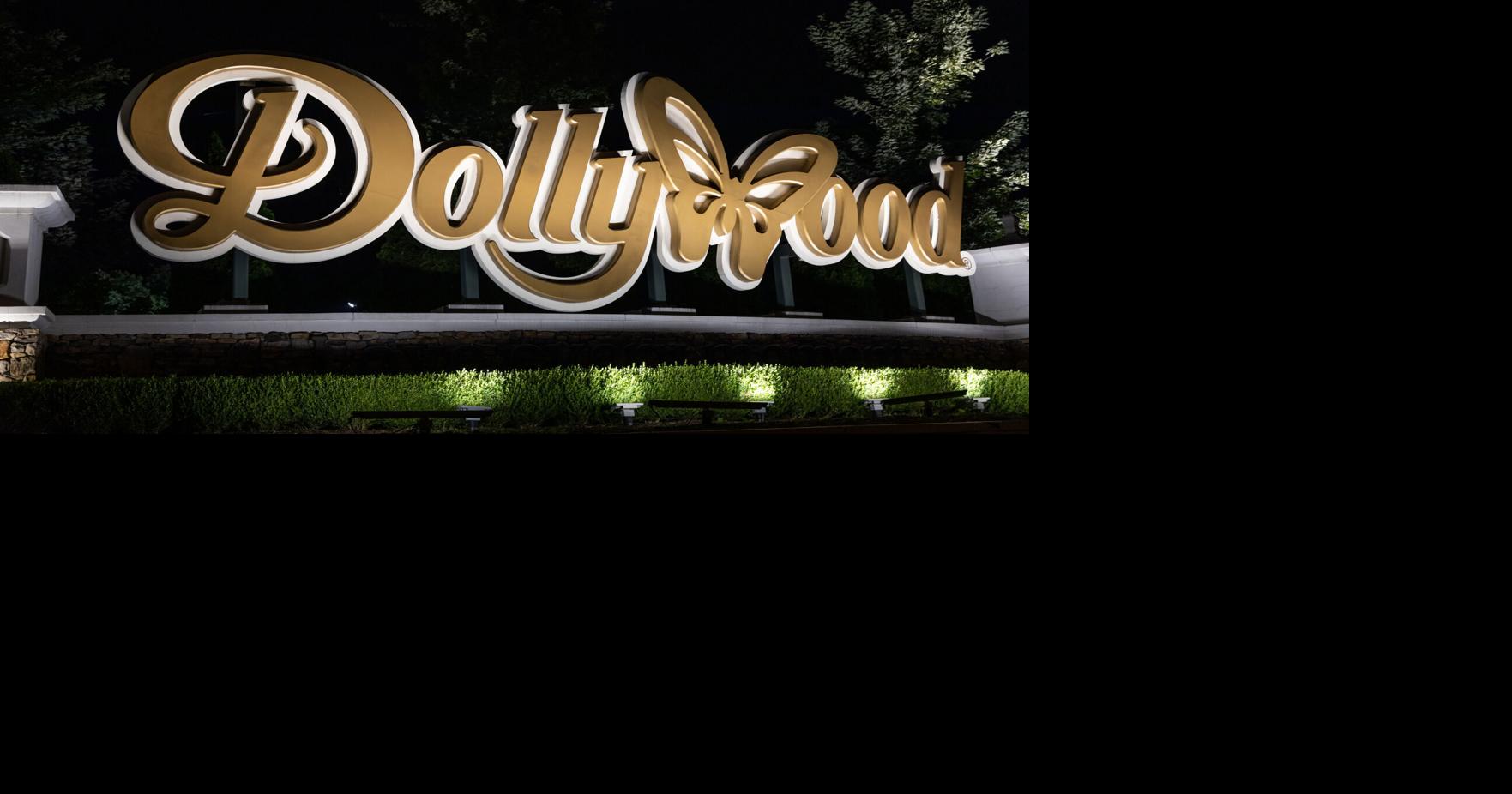 People should never approach or attempt to feed bears