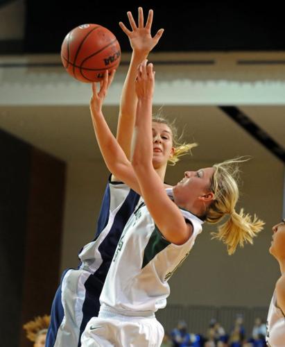 Clintwood's Kayla Mullins recovering from ACL injury